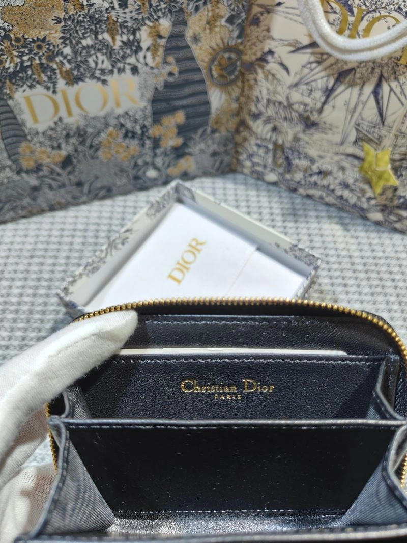 Indistinguishable Christian Dior Wallet
