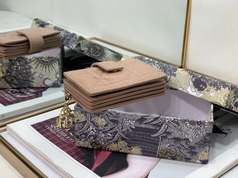 Top mirror Christian Dior Wallet