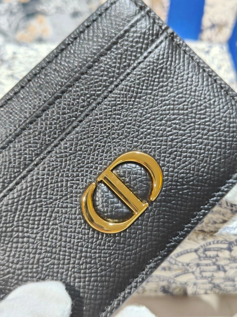 Accurate model Christian Dior Wallet