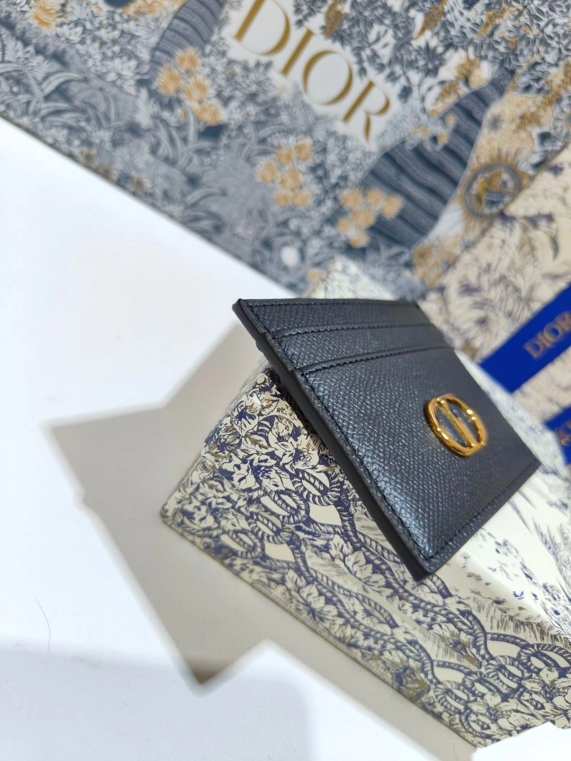 Accurate model Christian Dior Wallet