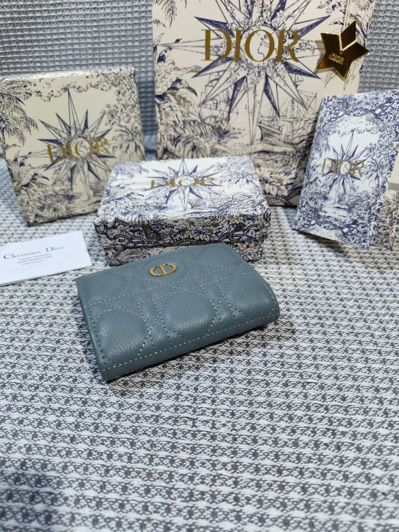 Indistinguishable Christian Dior Wallet