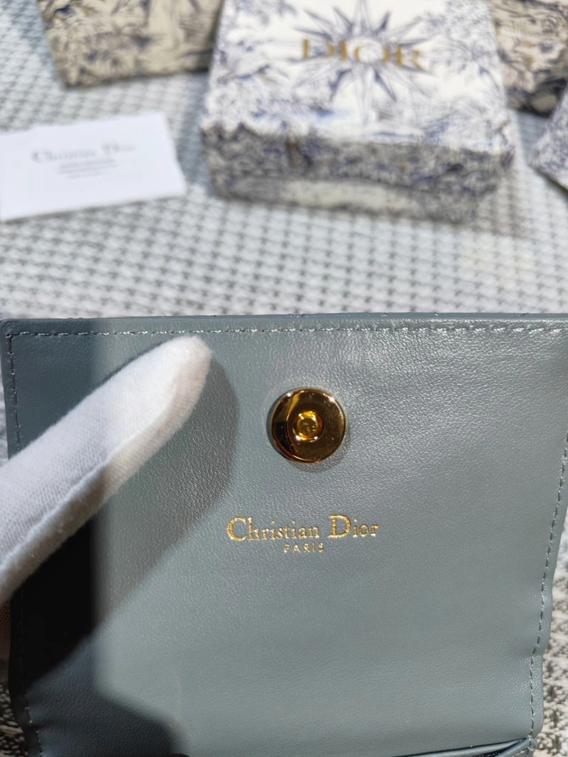 Indistinguishable Christian Dior Wallet