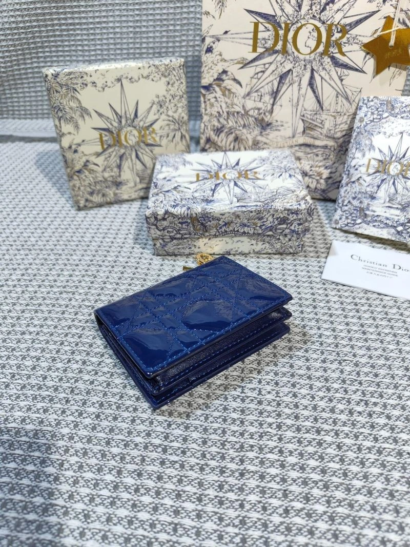 Indistinguishable Christian Dior Wallet