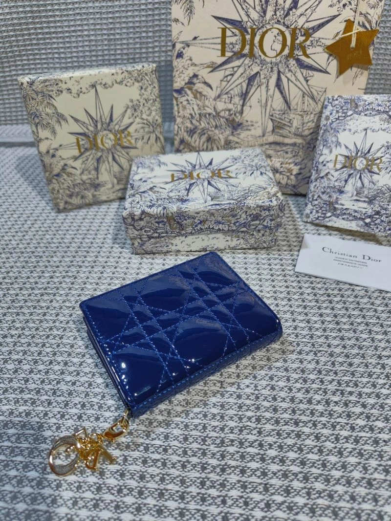 Indistinguishable Christian Dior Wallet