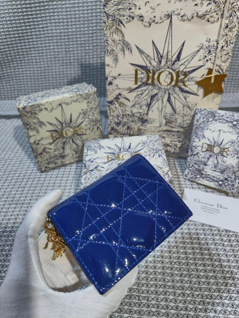 Indistinguishable Christian Dior Wallet