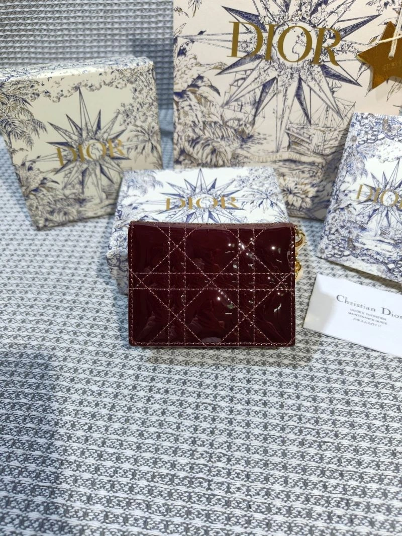 Accurate model Christian Dior Wallet
