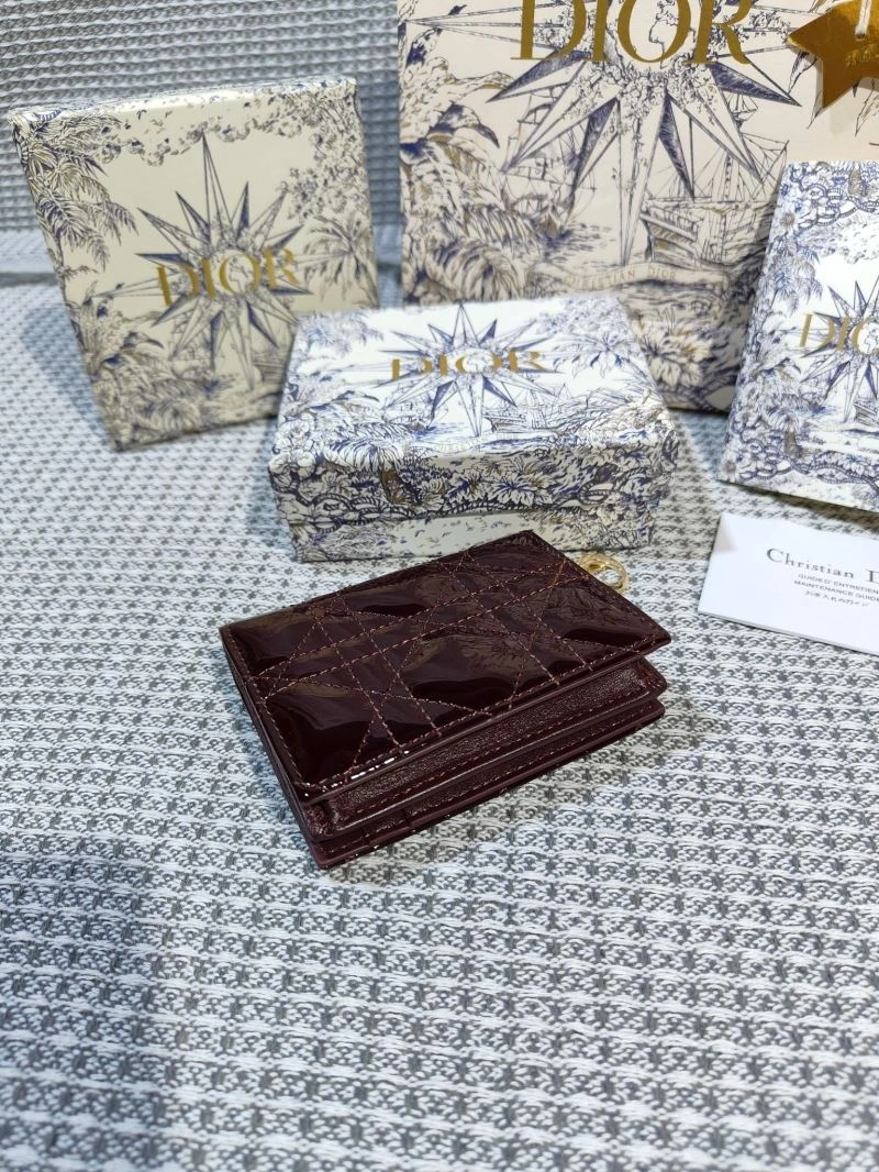 Accurate model Christian Dior Wallet