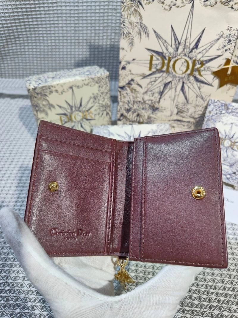 Accurate model Christian Dior Wallet