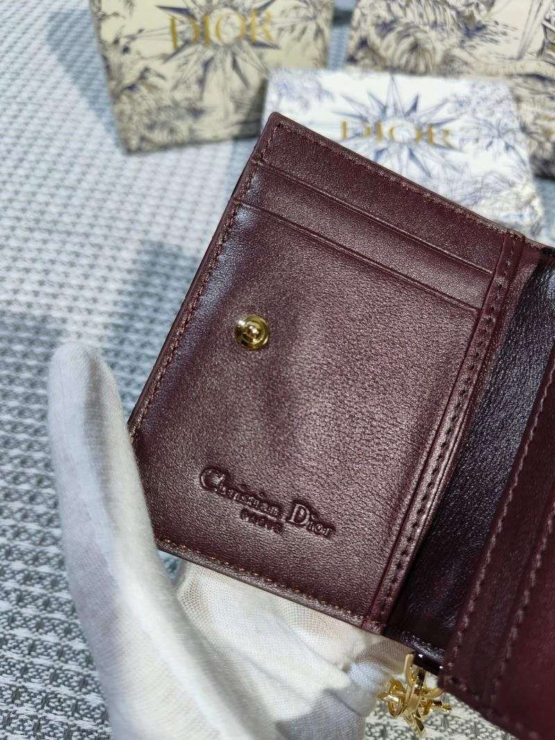 Accurate model Christian Dior Wallet