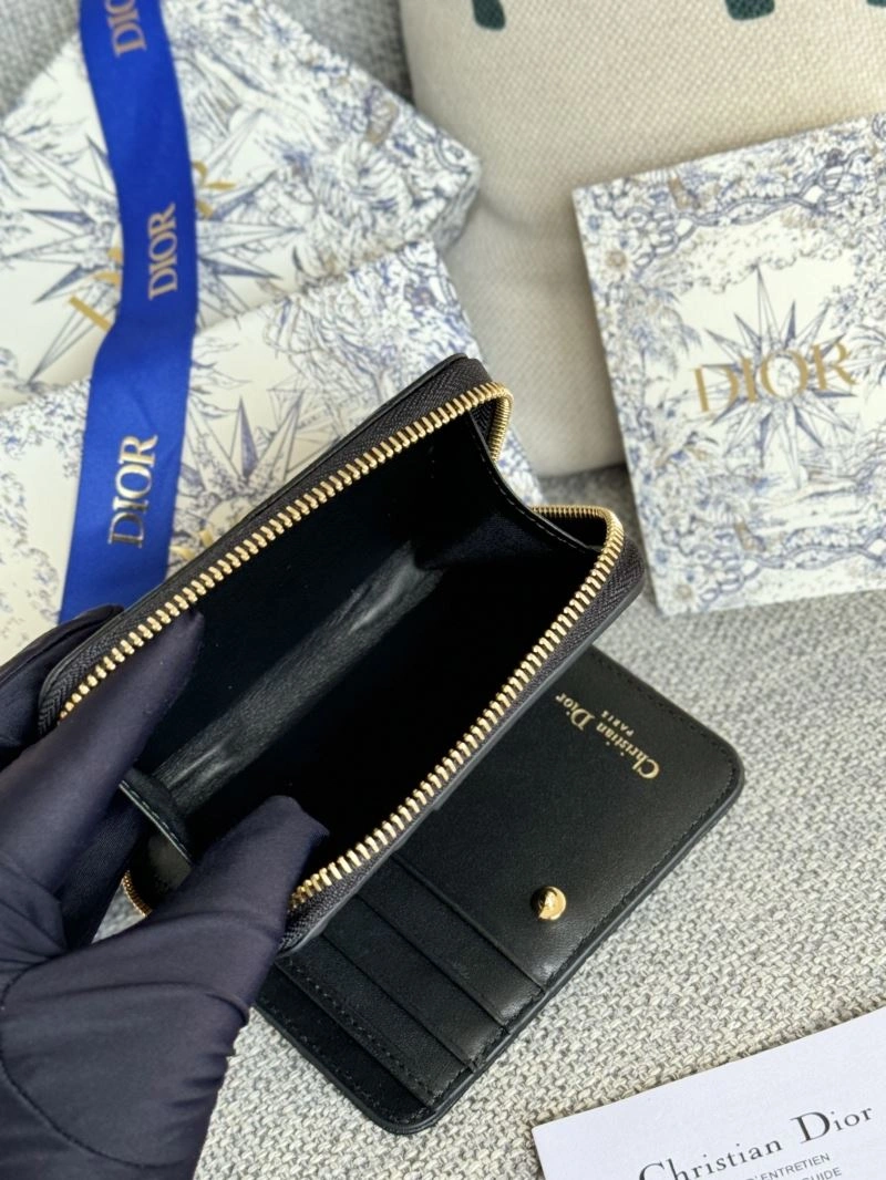 Accurate model Christian Dior Wallet