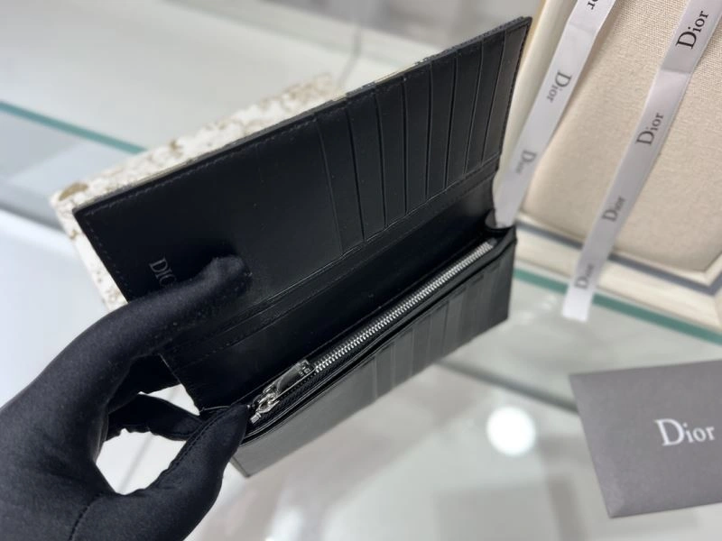 Cut-rate Christian Dior Wallet