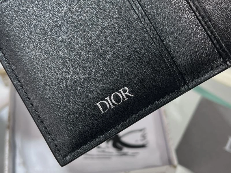 Low-cost Christian Dior Wallet
