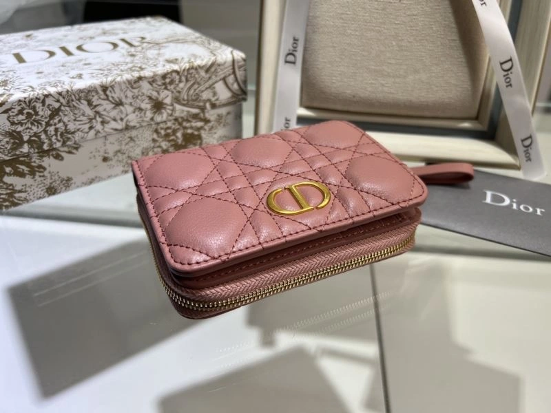 Indistinguishable Christian Dior Wallet