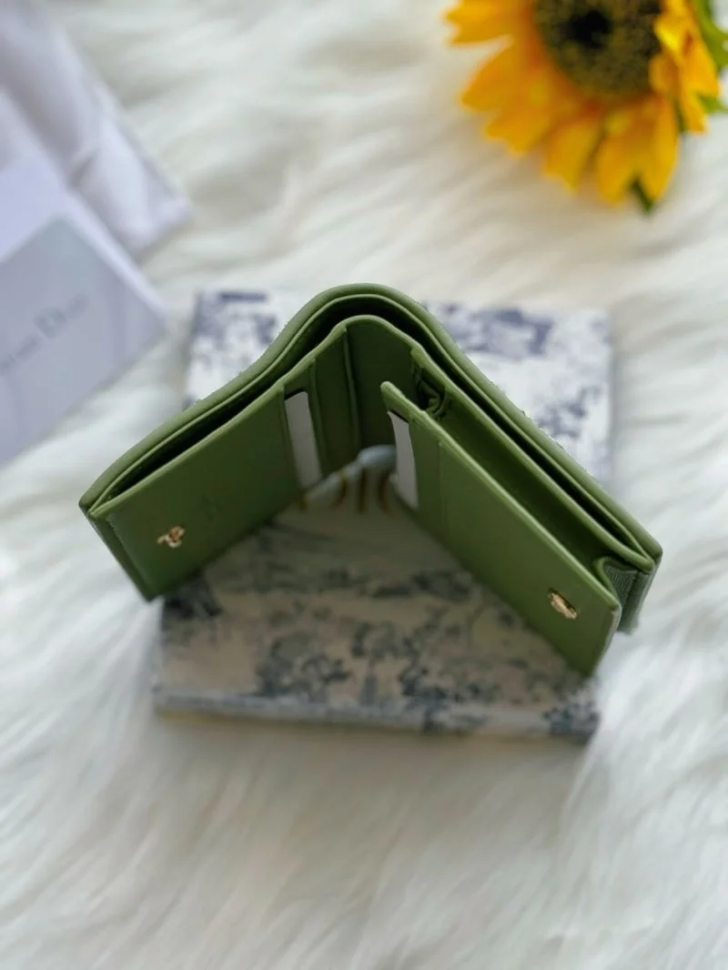 Accurate model Christian Dior Wallets Purse