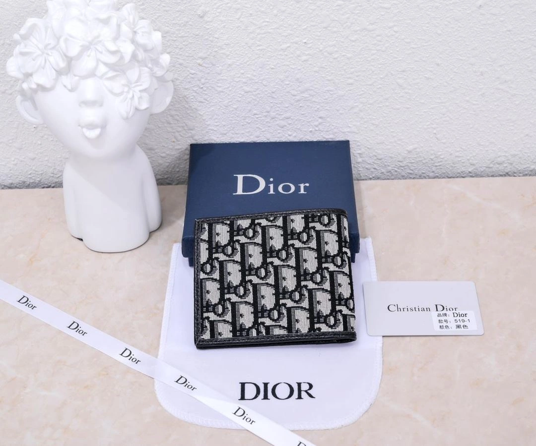 Indistinguishable Christian Dior Wallets Purse
