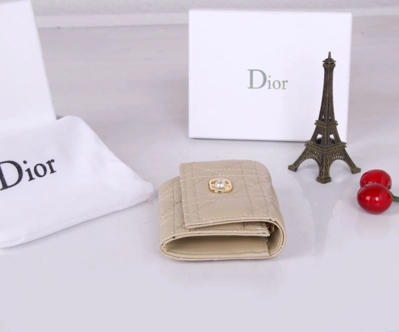 Bargain Christian Dior Wallets Purse