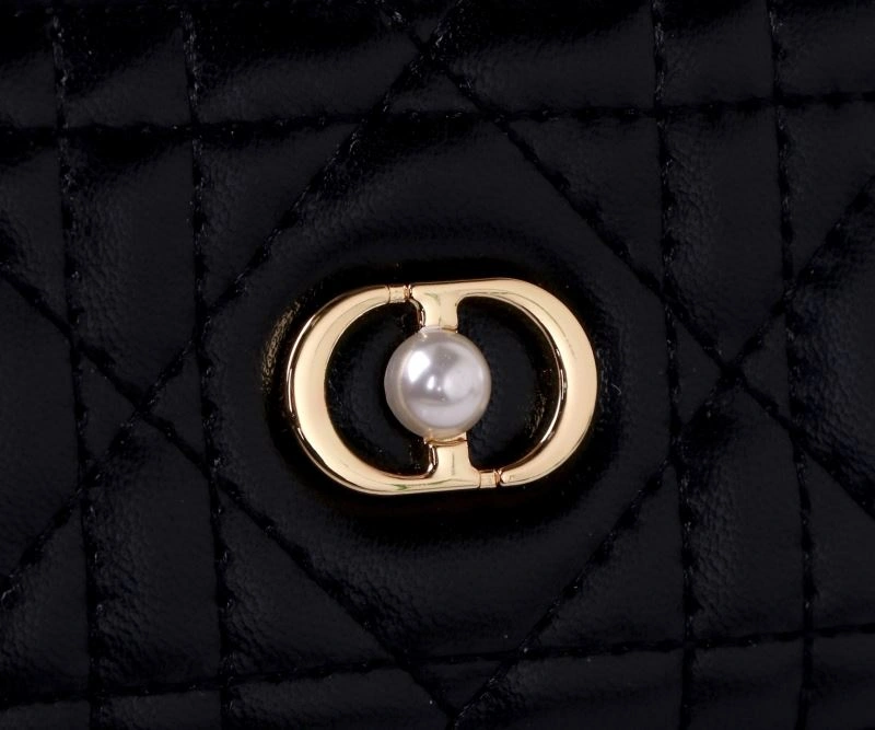 Indistinguishable Christian Dior Wallets Purse