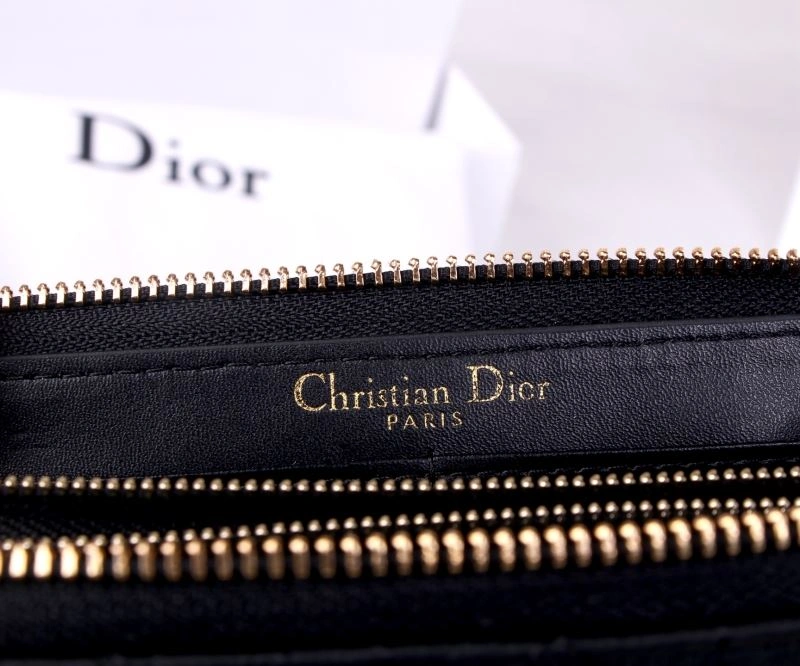 Indistinguishable Christian Dior Wallets Purse