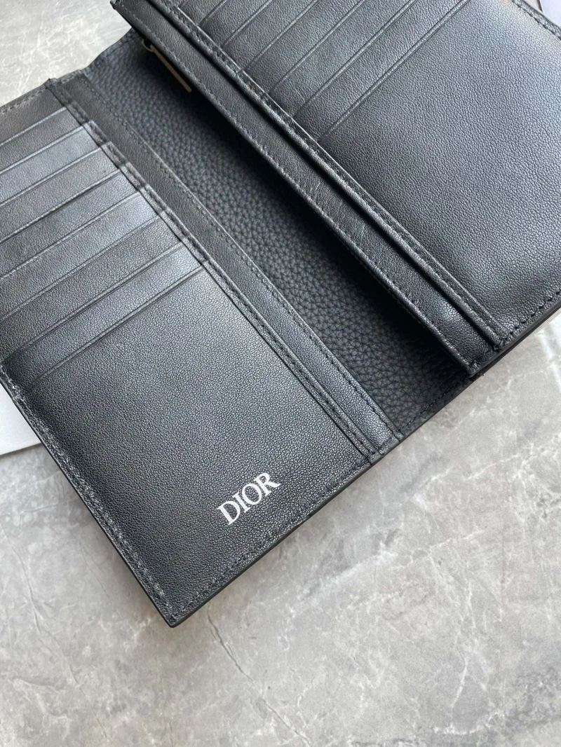 Value-priced Christian Dior Wallets Purse