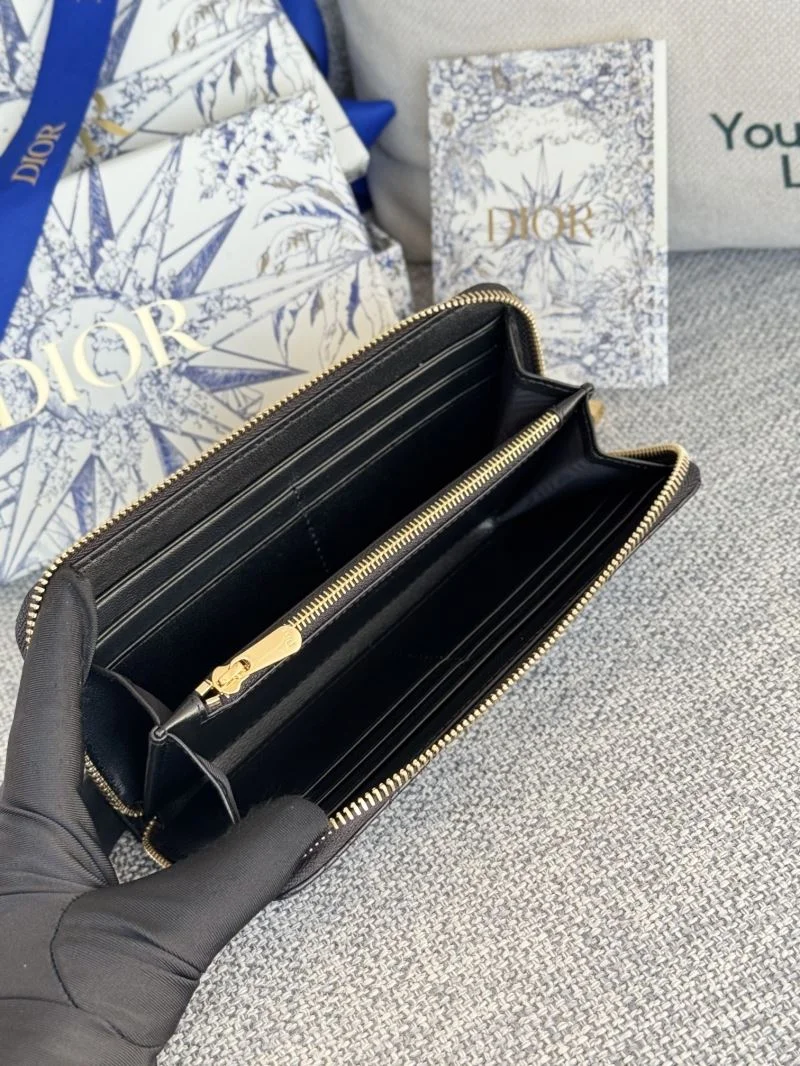 High accuracy Christian Dior Wallets Purse