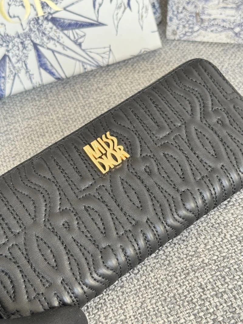 High accuracy Christian Dior Wallets Purse