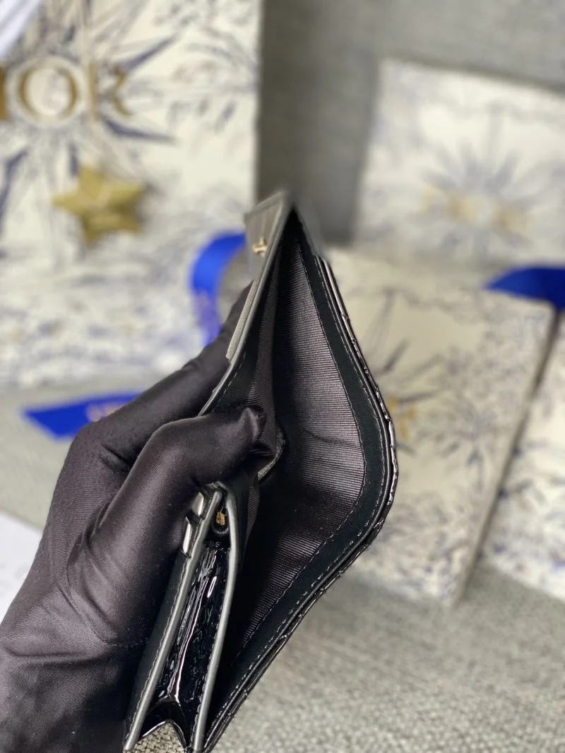 Value-priced Christian Dior Wallets Purse