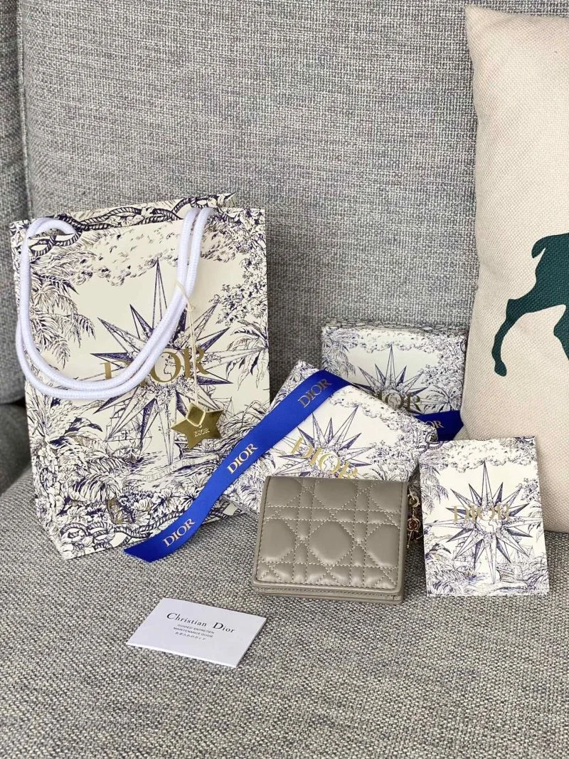 Economical Christian Dior Wallets Purse