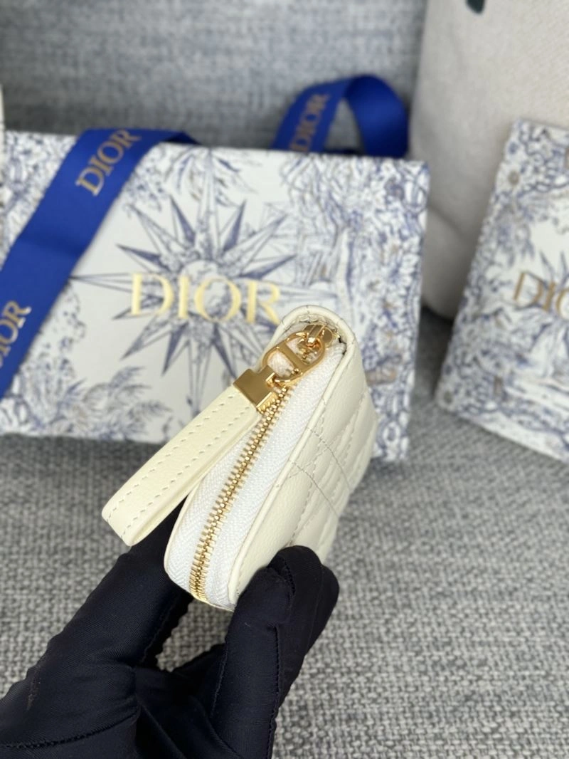 Indistinguishable Christian Dior Wallets Purse
