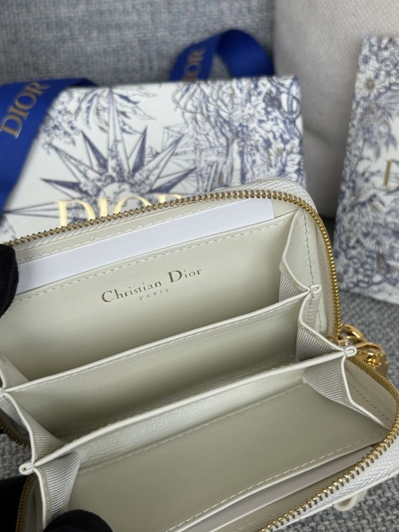Indistinguishable Christian Dior Wallets Purse