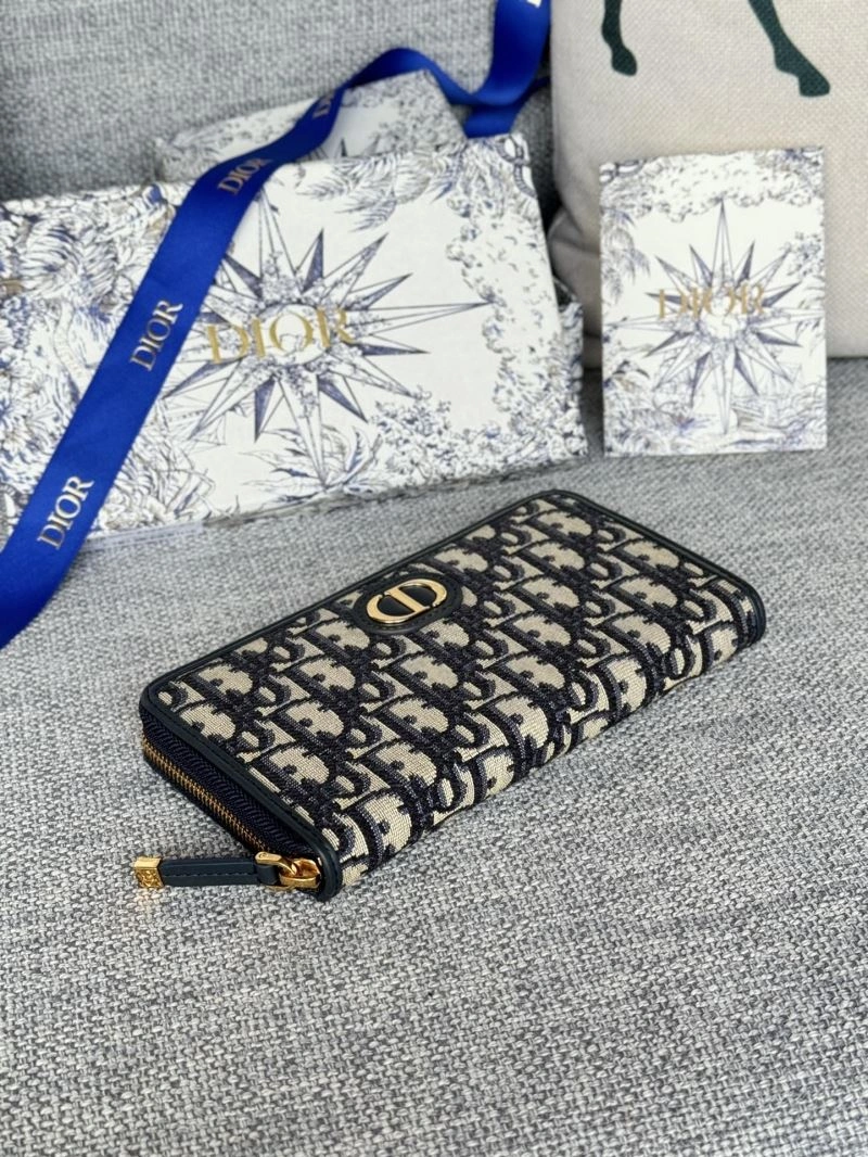 Value-priced Christian Dior Wallets Purse