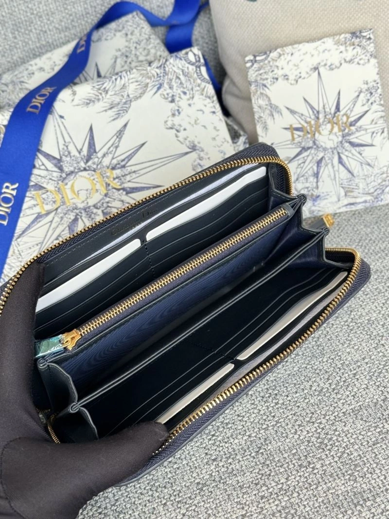 Value-priced Christian Dior Wallets Purse