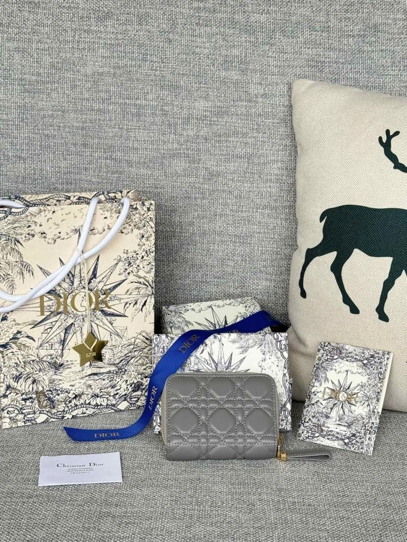 Value-priced Christian Dior Wallets Purse