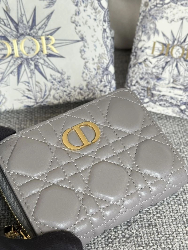 Value-priced Christian Dior Wallets Purse
