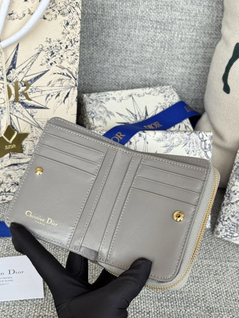 Value-priced Christian Dior Wallets Purse