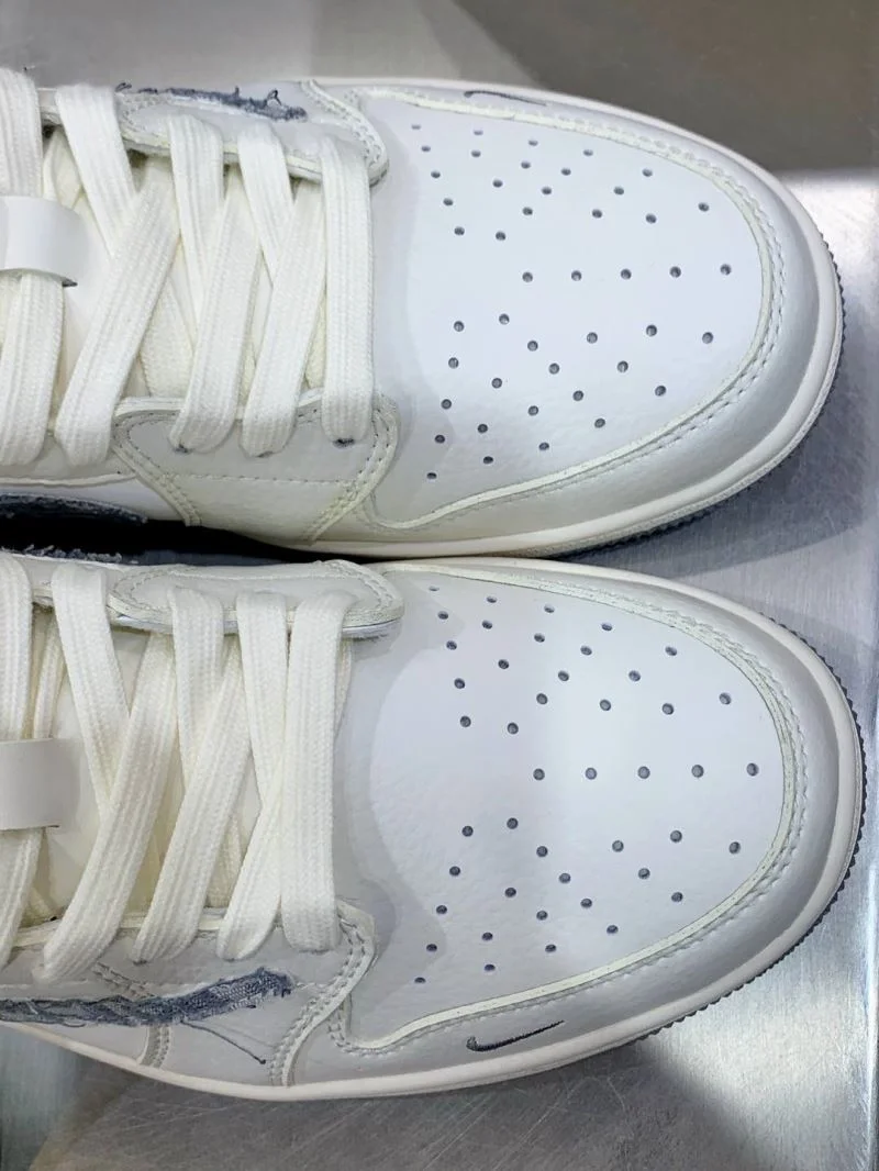 High fidelity Christian Dior x Nike Shoes