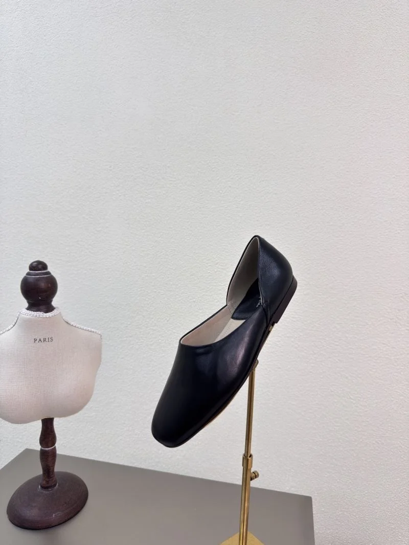High accuracy Christian Louboutin Flat Shoes