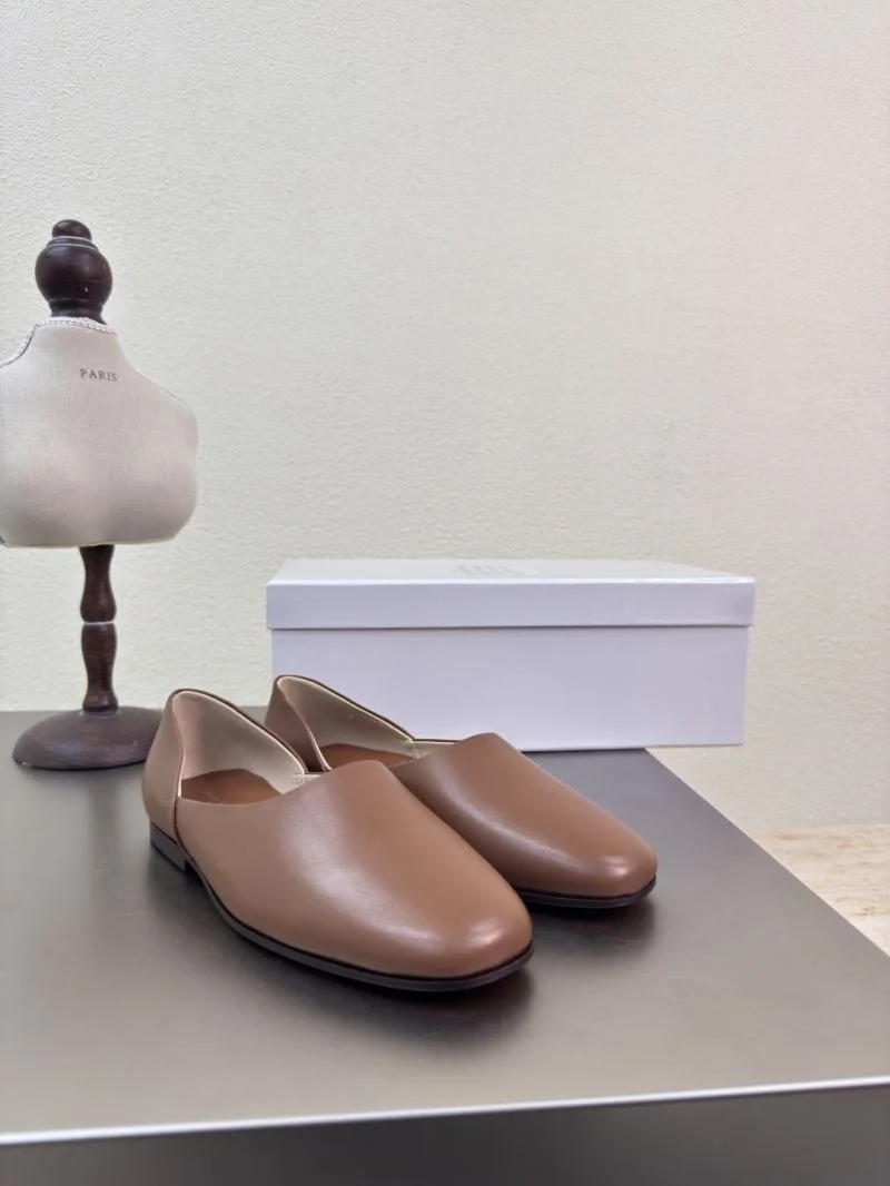 Exact replica Christian Louboutin Flat Shoes