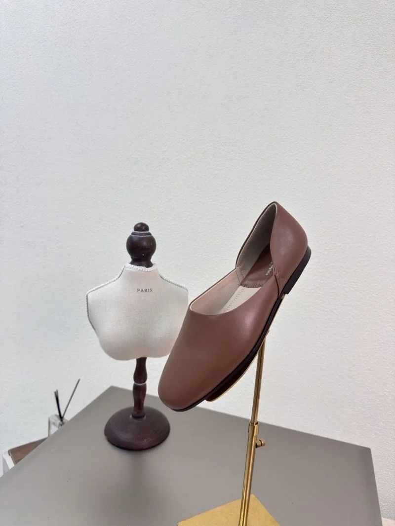 Exact replica Christian Louboutin Flat Shoes