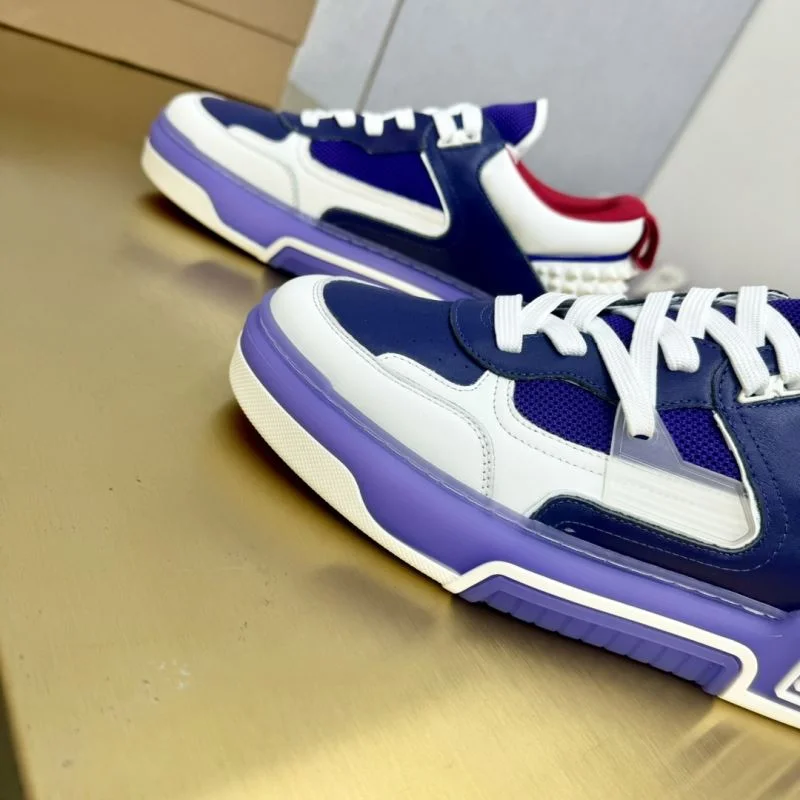 Accurate model Christian Louboutin Low Shoes