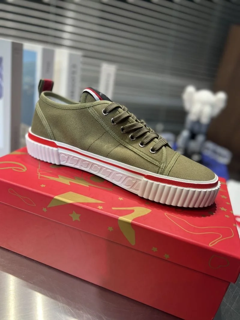 Brand-original Christian Louboutin Low Shoes