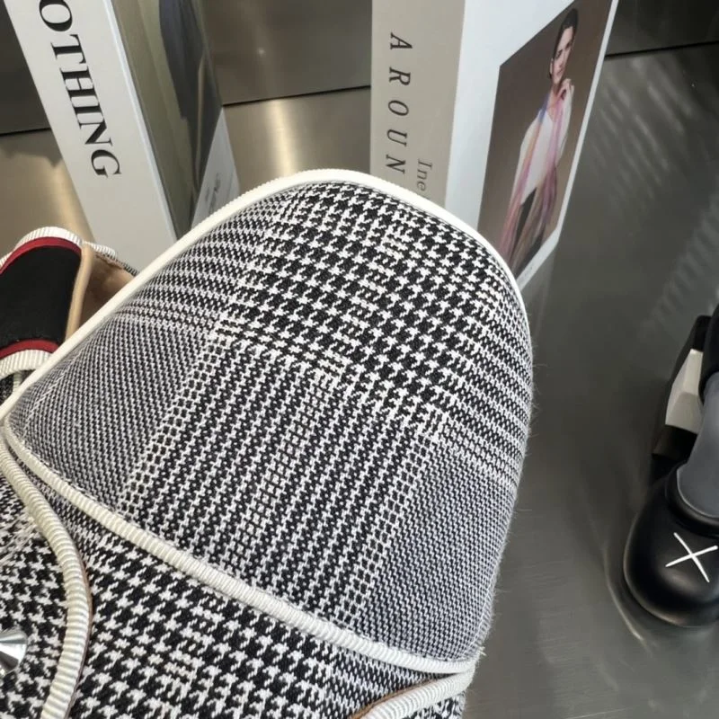 Inexpensive Christian Louboutin Low Shoes
