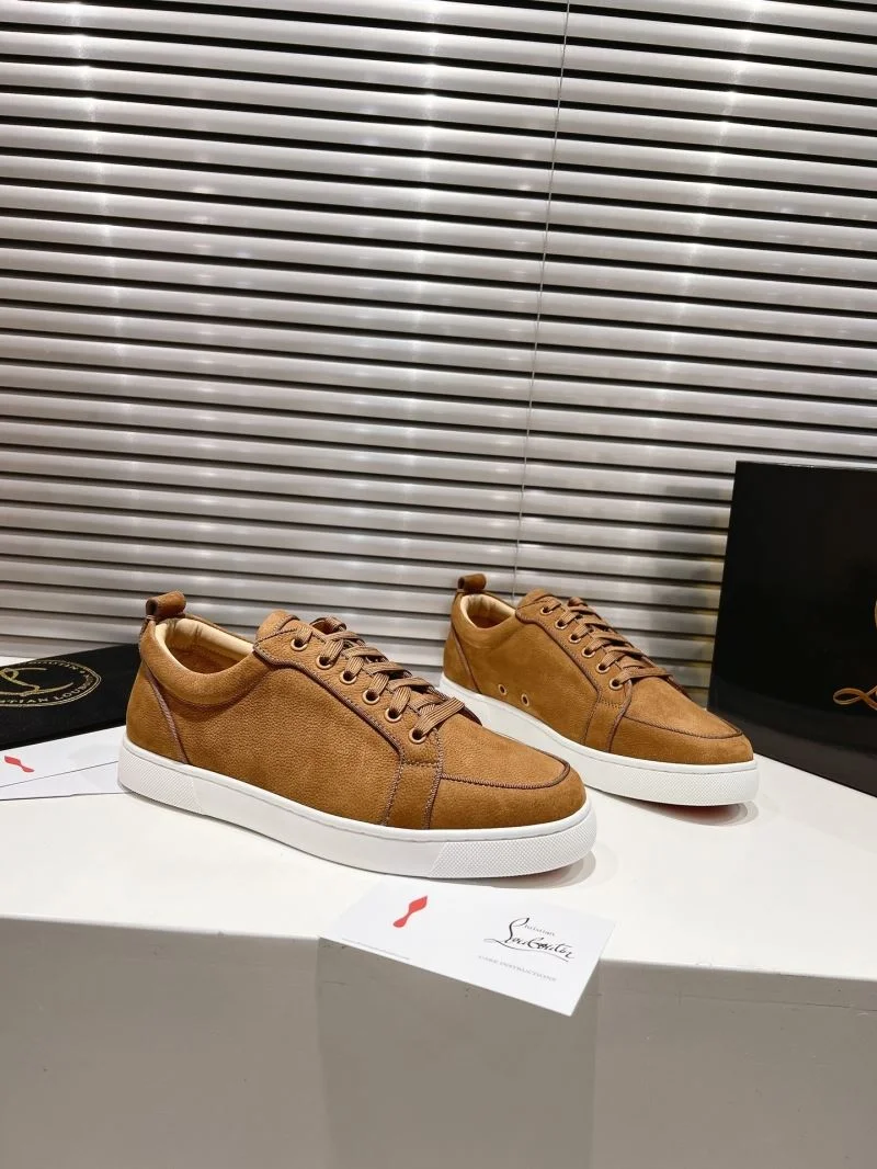 Bargain Christian Louboutin Low Shoes