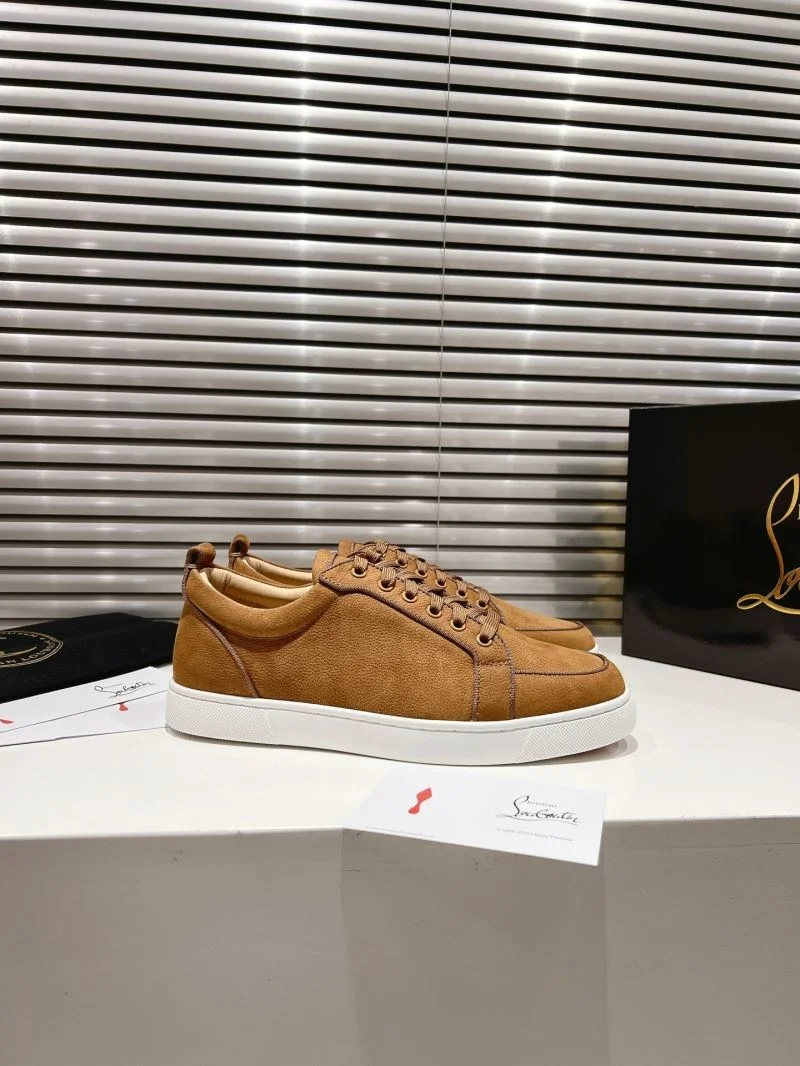 Bargain Christian Louboutin Low Shoes