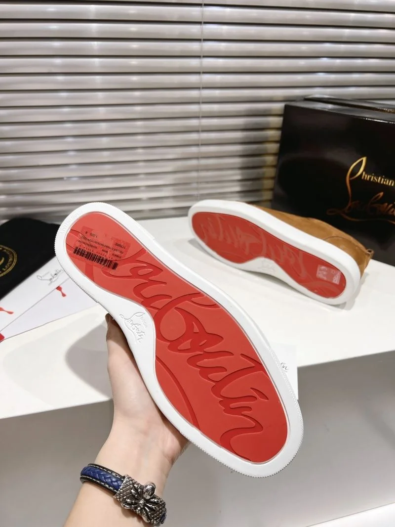 Bargain Christian Louboutin Low Shoes