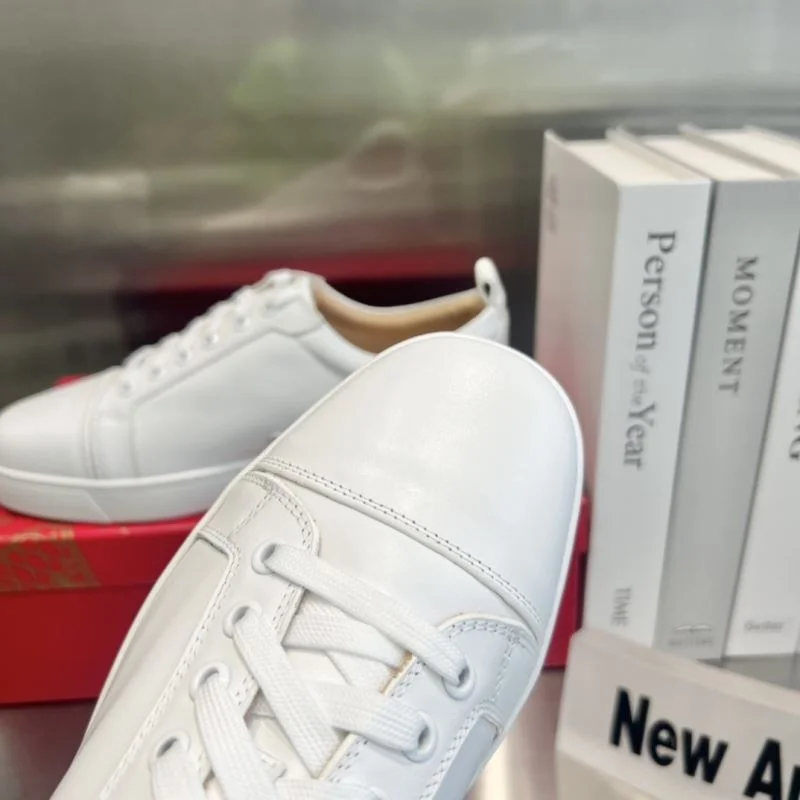 High accuracy Christian Louboutin Low Shoes