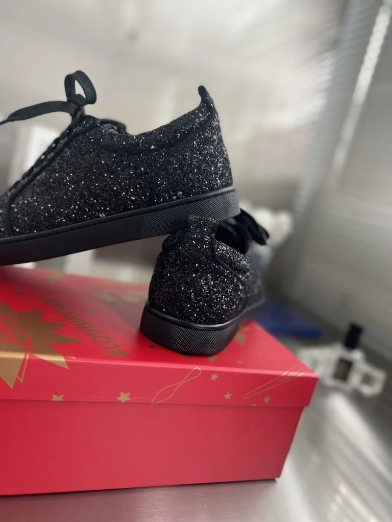 Exact replica Christian Louboutin Low Shoes