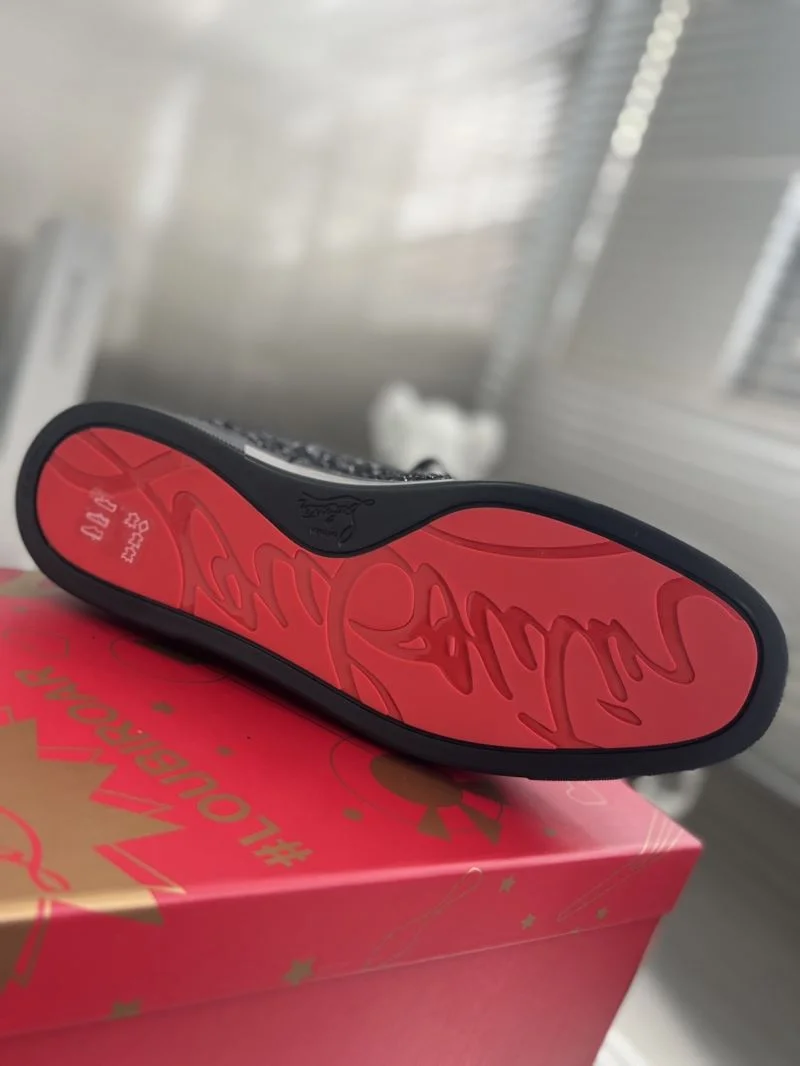 Exact replica Christian Louboutin Low Shoes