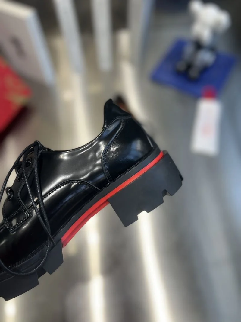 Top mirror Christian Louboutin Low Shoes