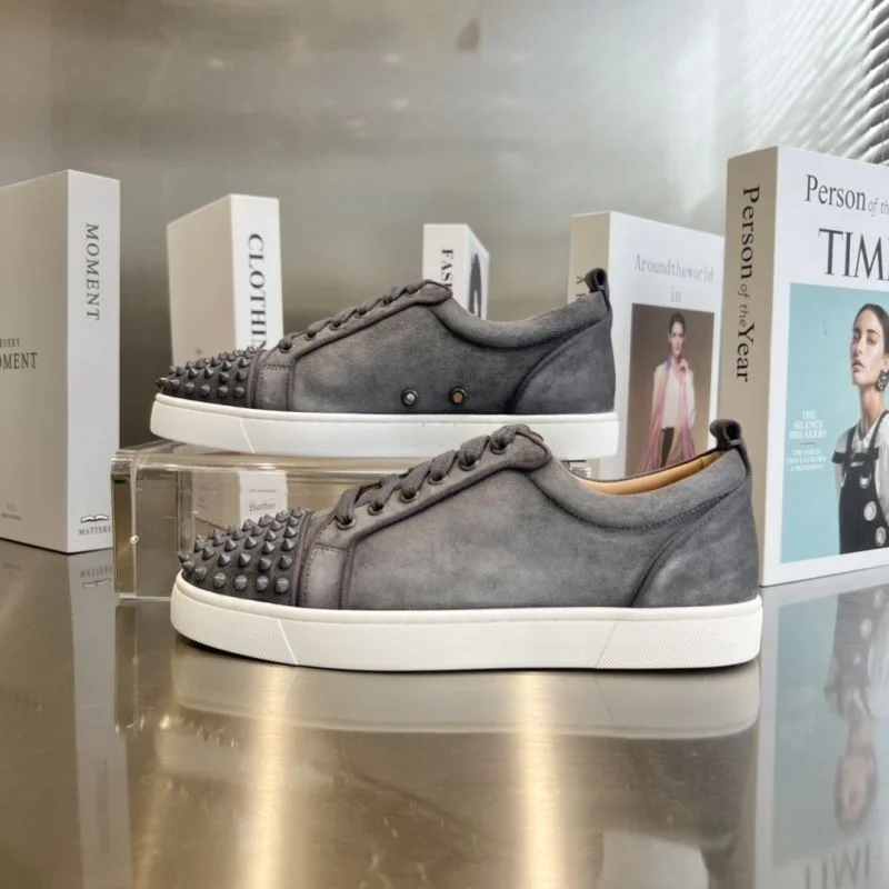 Exact replica Christian Louboutin Low Shoes