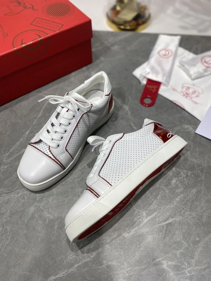 Bargain Christian Louboutin Low Shoes